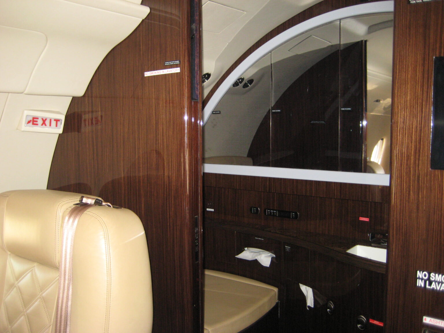 2005 Gulfstream G200 – USMS Sale – Risk Mondial Aviation & Recovery