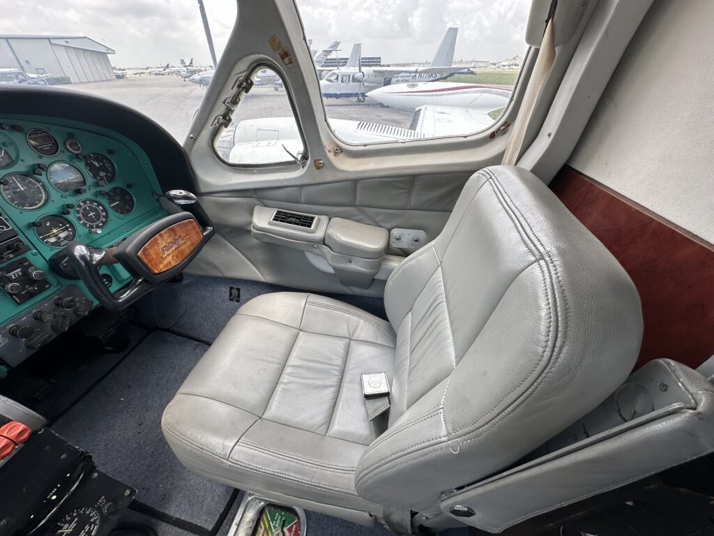 1974 Cessna Golden Eagle 421B – USMS Sale – Risk Mondial Aviation ...